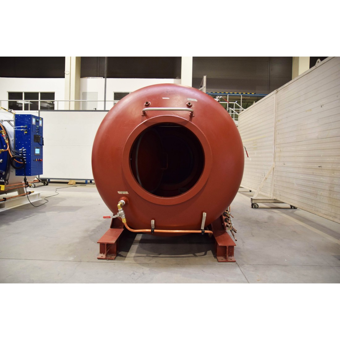 AIR DIVE CHAMBER 1600 MM PRESSURE VESSEL PARTIALLY EQUIPPED